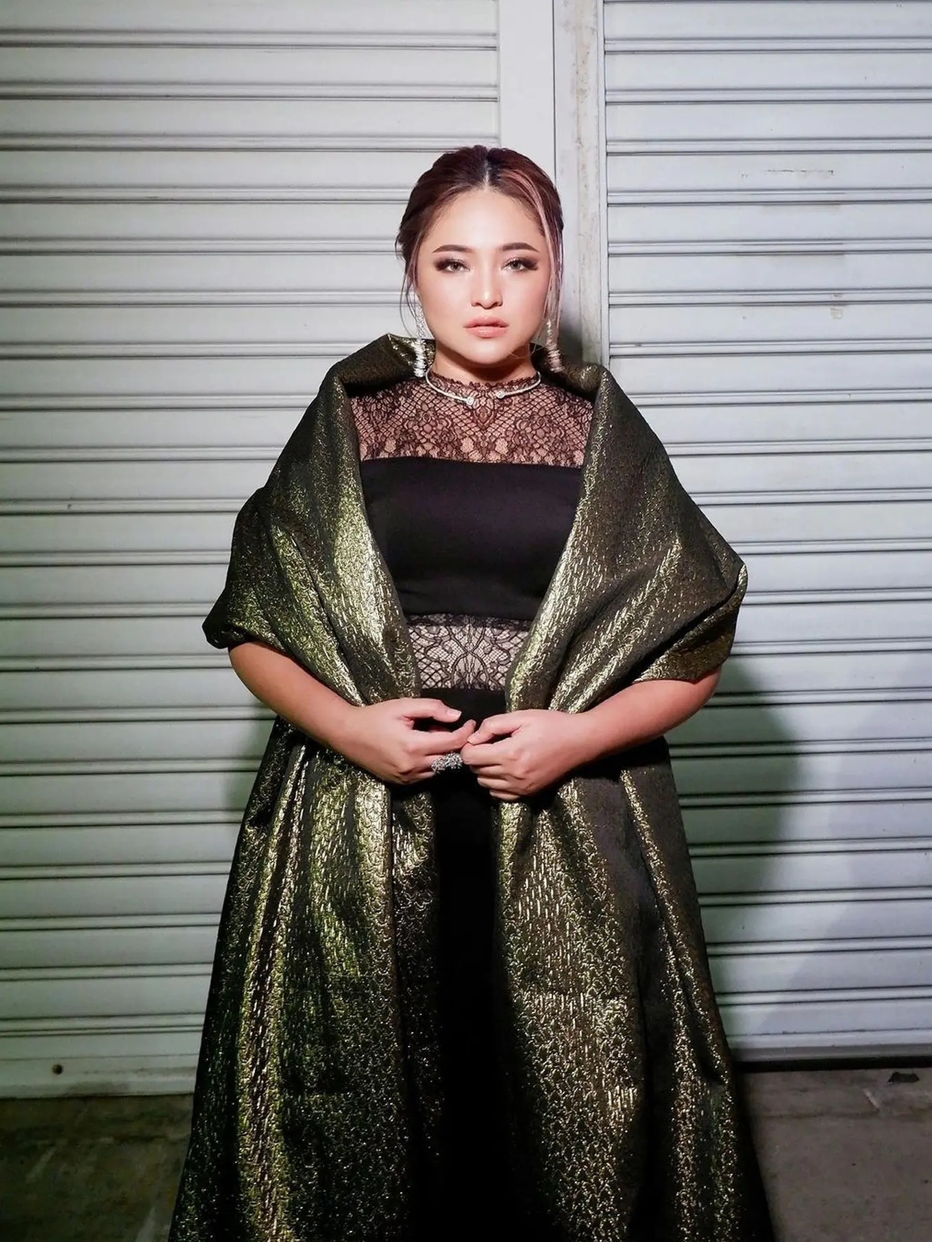 Potret Cantik Marshanda Makin Langsing, Kenakan Padu Padan Outfit Lama ...