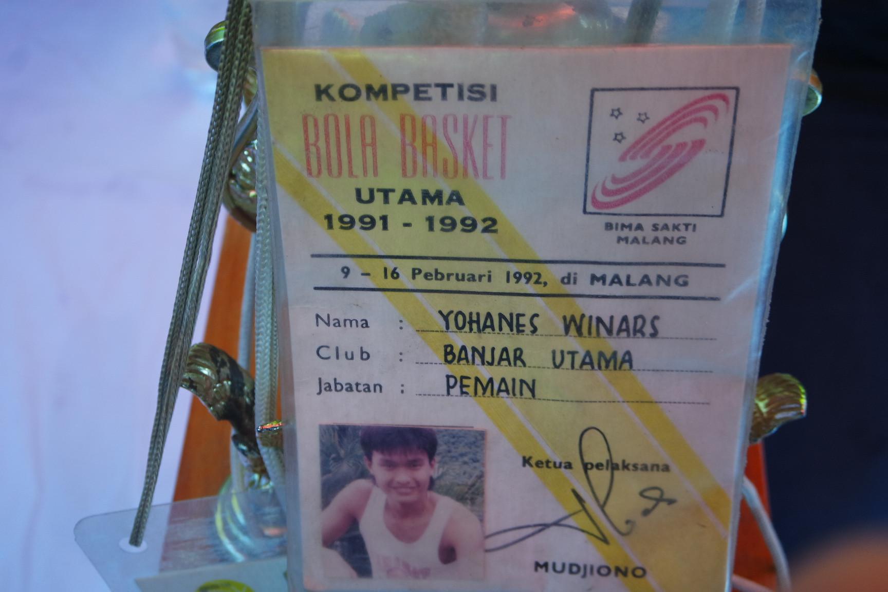 Menelusuri Jejak Johannis Winar dari Kampung Halaman - Ragam Bola.com