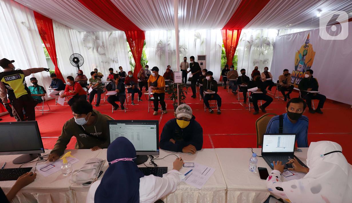 FOTO: Cegah Covid-19, Mayora Group Gelar Vaksinasi Massal