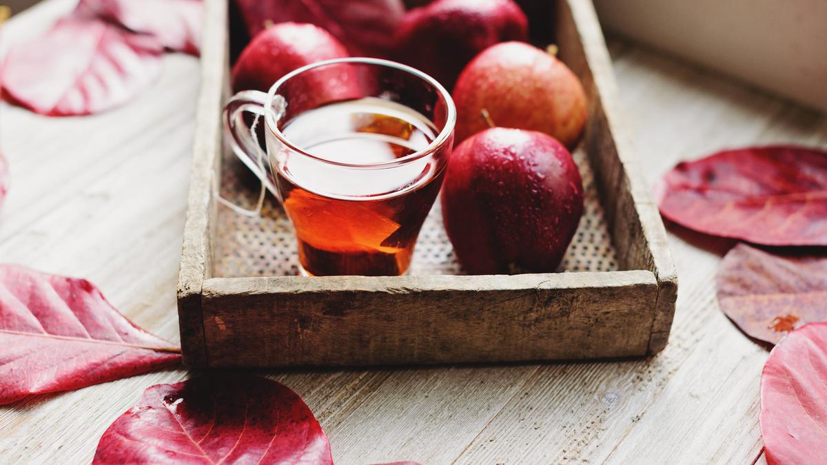 Resep Teh Apel Super Sehat dan Enak - Lifestyle Fimela.com