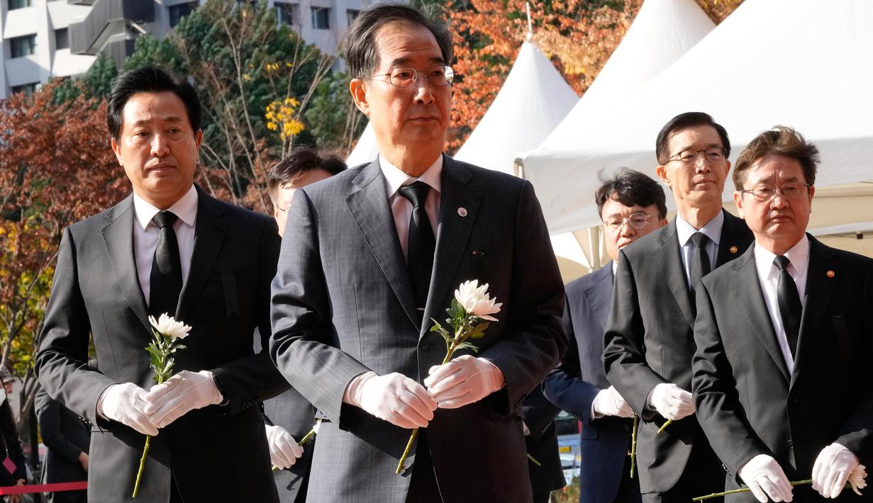 Penghormatan untuk Para Korban Tewas Tragedi Halloween Itaewon - Foto ...