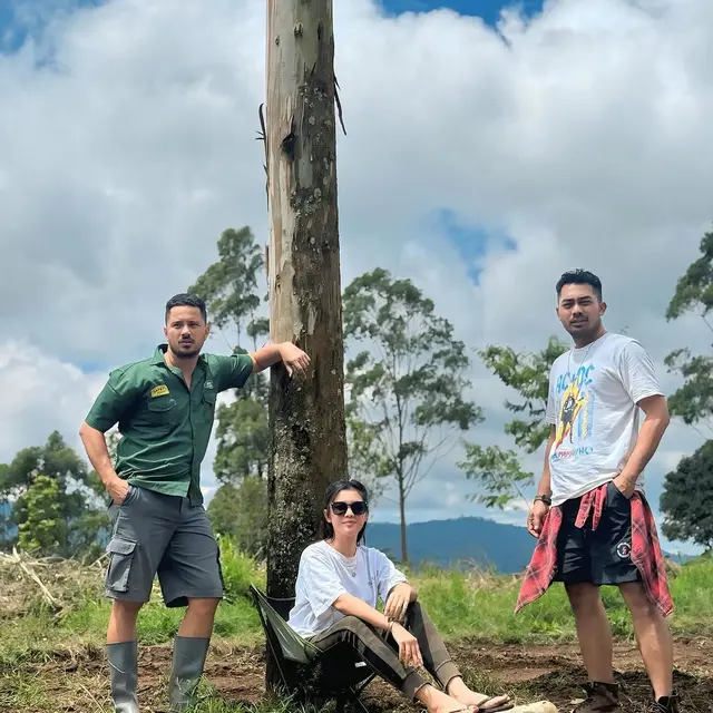 6 Potret Terbaru Raya Kitty dan Fathir Muchtar, Diharapkan Main Sinetron Bareng Lagi - Hot ...