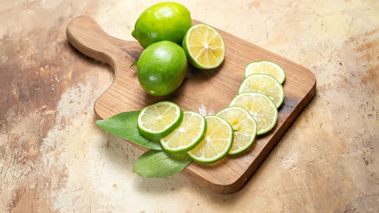 10 Manfaat Jeruk Nipis untuk Kesehatan, Buah Kecil Penuh Khasiat Besar ...