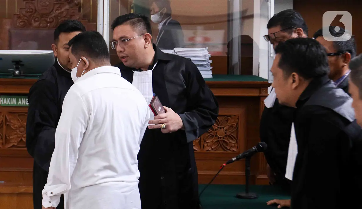 Pamer Salam Metal Kuat Maruf Divonis 15 Tahun Penjara Foto