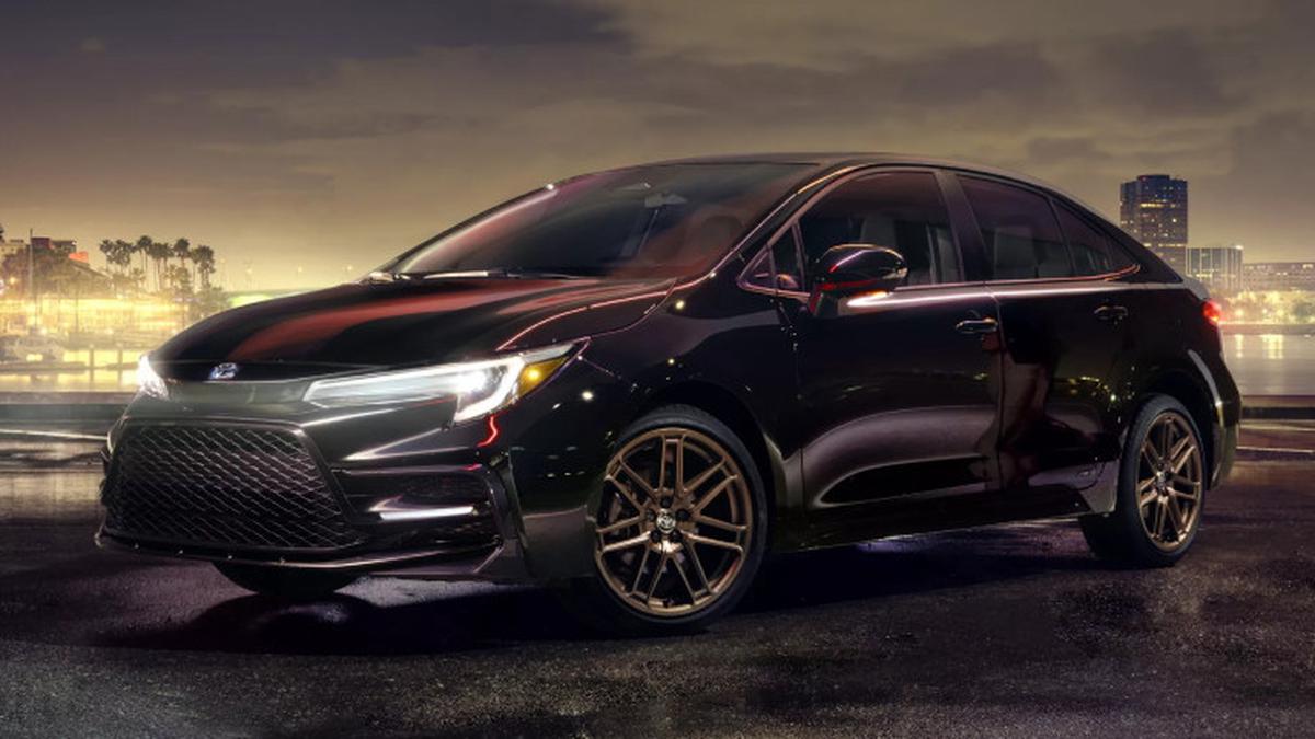 Toyota Corolla Nightshade Edition Tampil Misterius