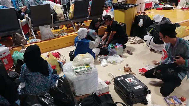 Saat Barang Bawaan Jemaah Haji Indonesia Berakhir di Kantong Sampah Bandara Jeddah - Islami ...