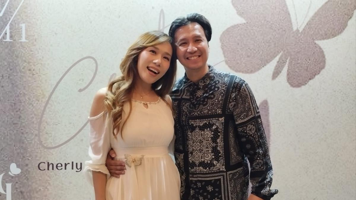 Cherly Juno Tuangkan Perjuangan Cinta dengan Suami Lewat Single Cerita Kita - ShowBiz Liputan6.com