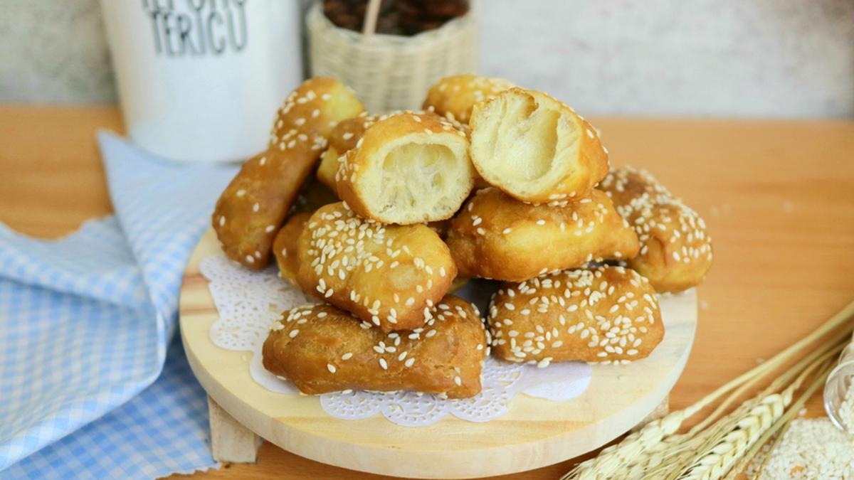 Resep Roti Bantal Kopong tanpa Ragi - Food Fimela.com