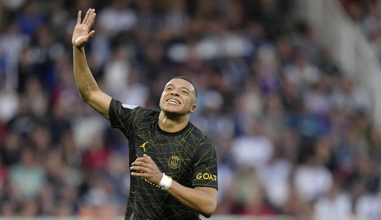 Foto: Aksi Kylian Mbappe Cetak Brace Dalam Waktu 8 Menit, PSG Jinakkan Auxerre di Liga Prancis ...