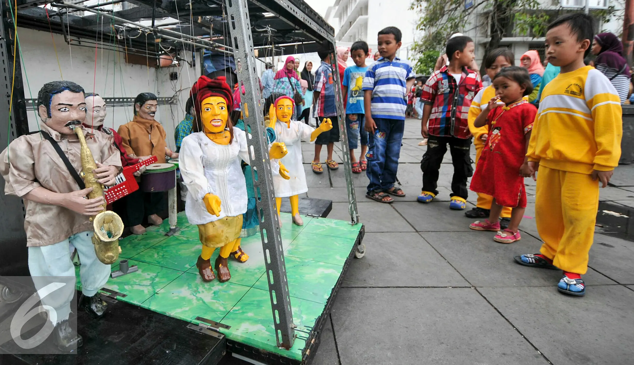 Tarian Boneka Kayu Penghibur Sudut Museum Fatahillah - Foto Liputan6.com
