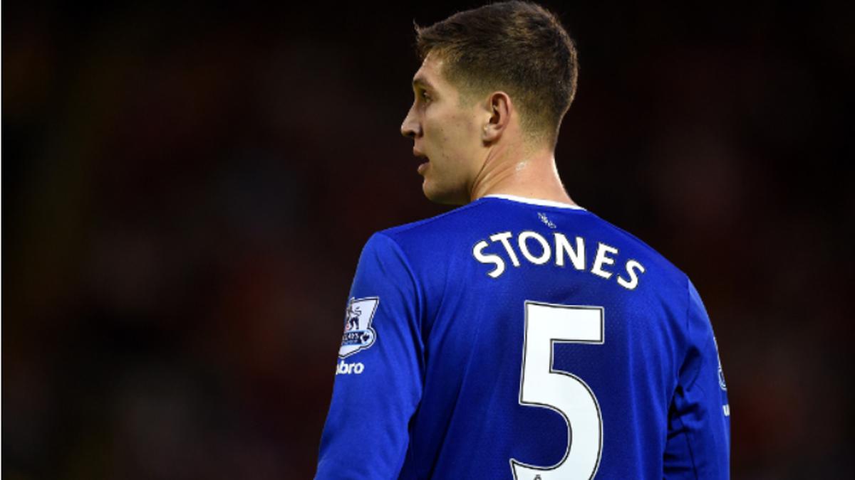 MU Siapkan Rp 1 Triliun Demi Bek Muda Ini - Bola Liputan6.com