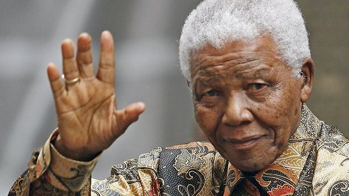 Putin hingga Mandela, Deretan Pemimpin Dunia Pernah Pakai Batik