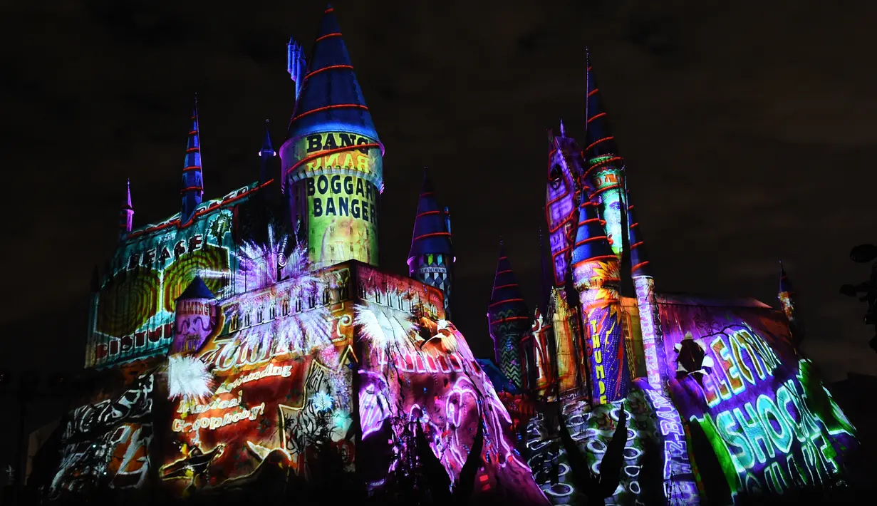 PHOTO: Menikmati Natal ala Dunia Harry Potter di Universal Studios ...
