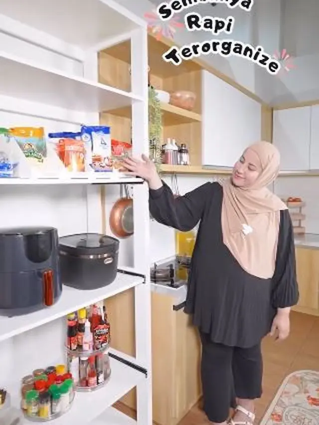 Bak Swalayan Mewah, Begini Tampilan Estetik Dapur di Rumah Baru Tasyi ...