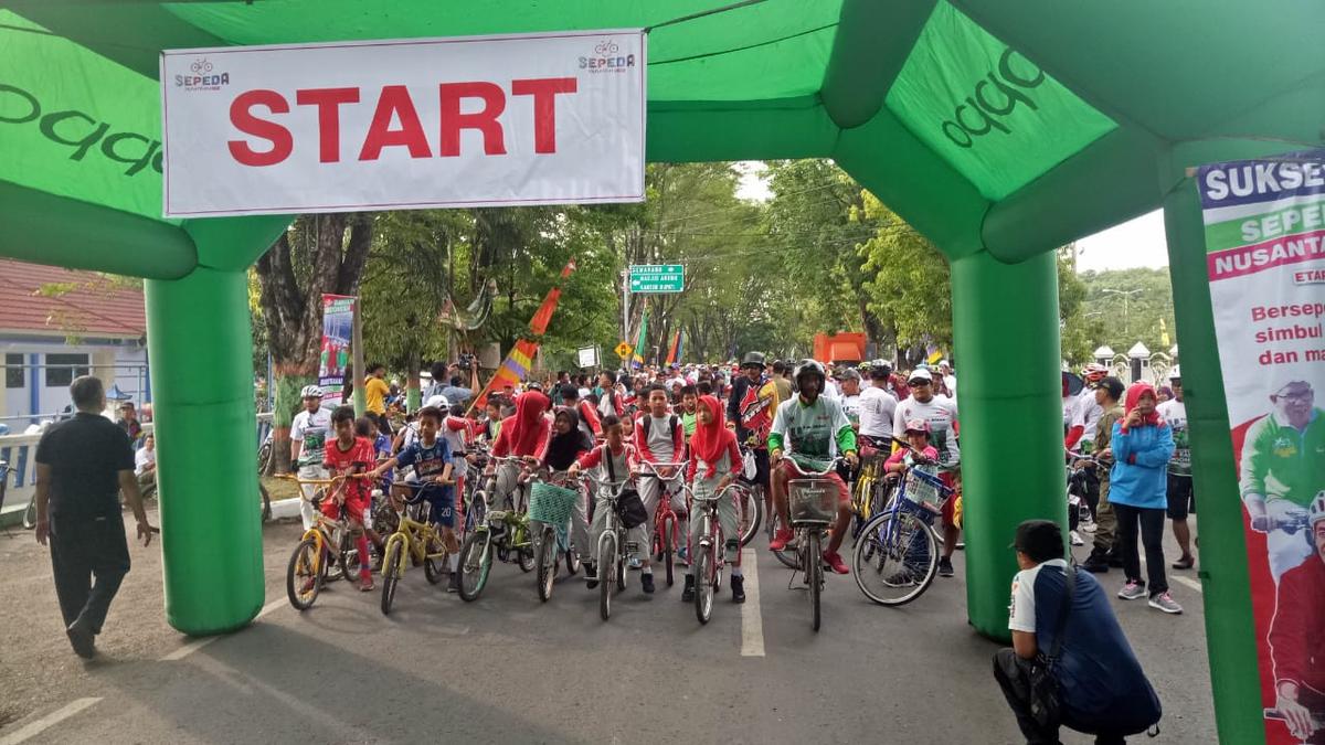 Meriahnya Acara Sepeda Nusantara di Demak - Bola Liputan6.com