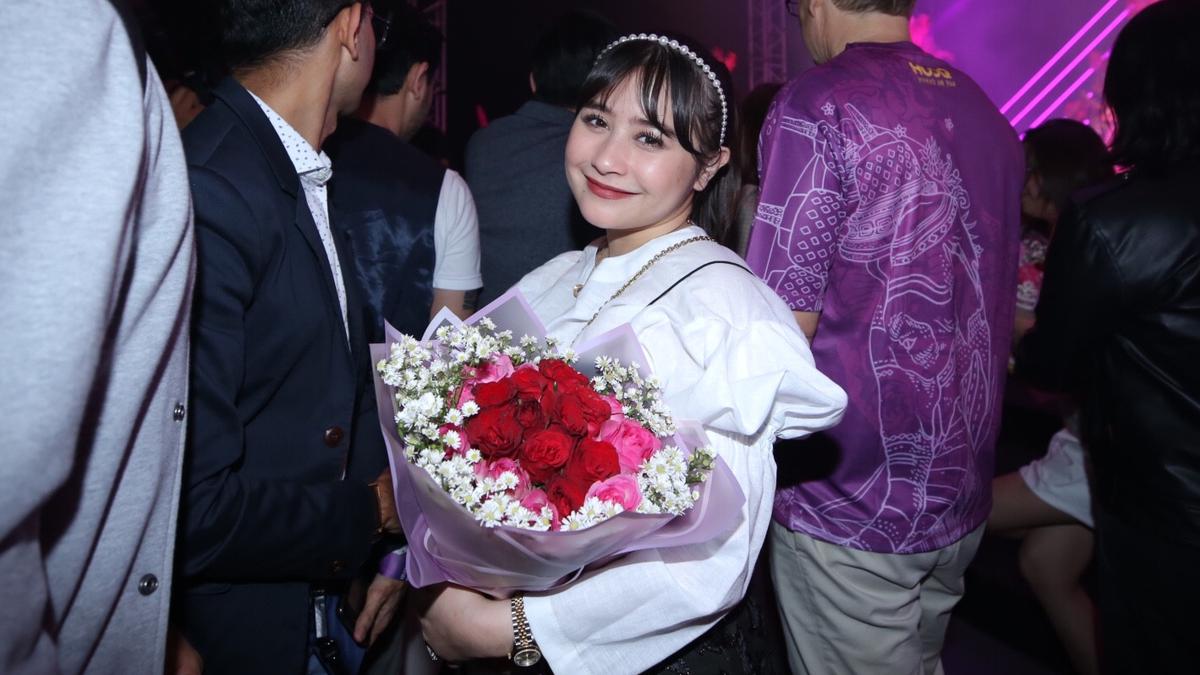 Prilly Latuconsina Akui Sudah Putus dengan Maxime Bouttier