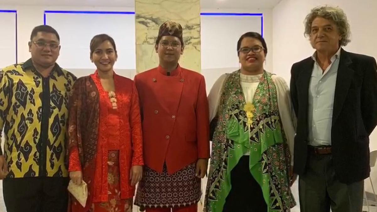KBRI Roma Rayakan Hari Batik dengan Penampilan Fashion Show dan ...