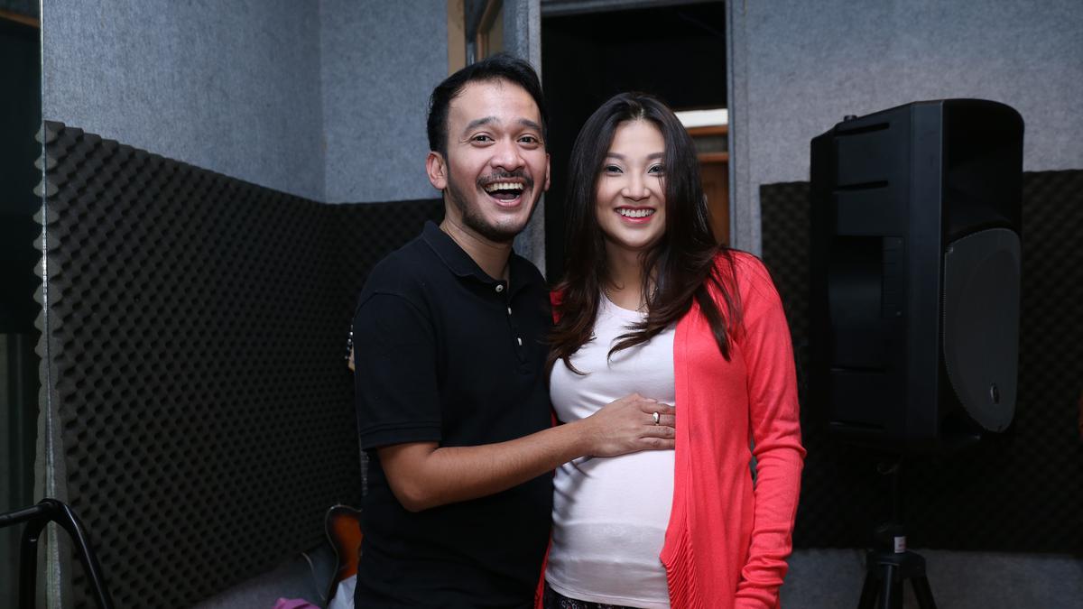 Ingat Perjuangan Istri, Ruben Onsu Nangis Saat Rekaman - Entertainment Fimela.com