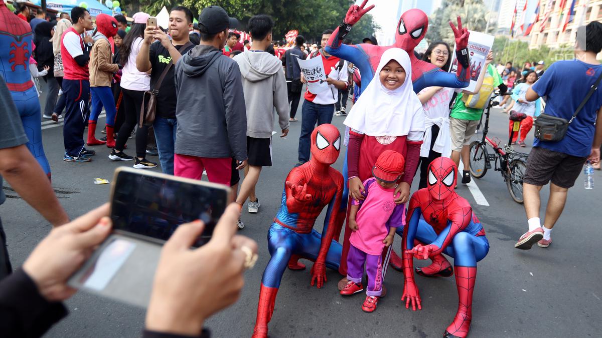 PHOTO: Heboh, Ada Spiderman di Car Free Day - Foto Liputan6.com