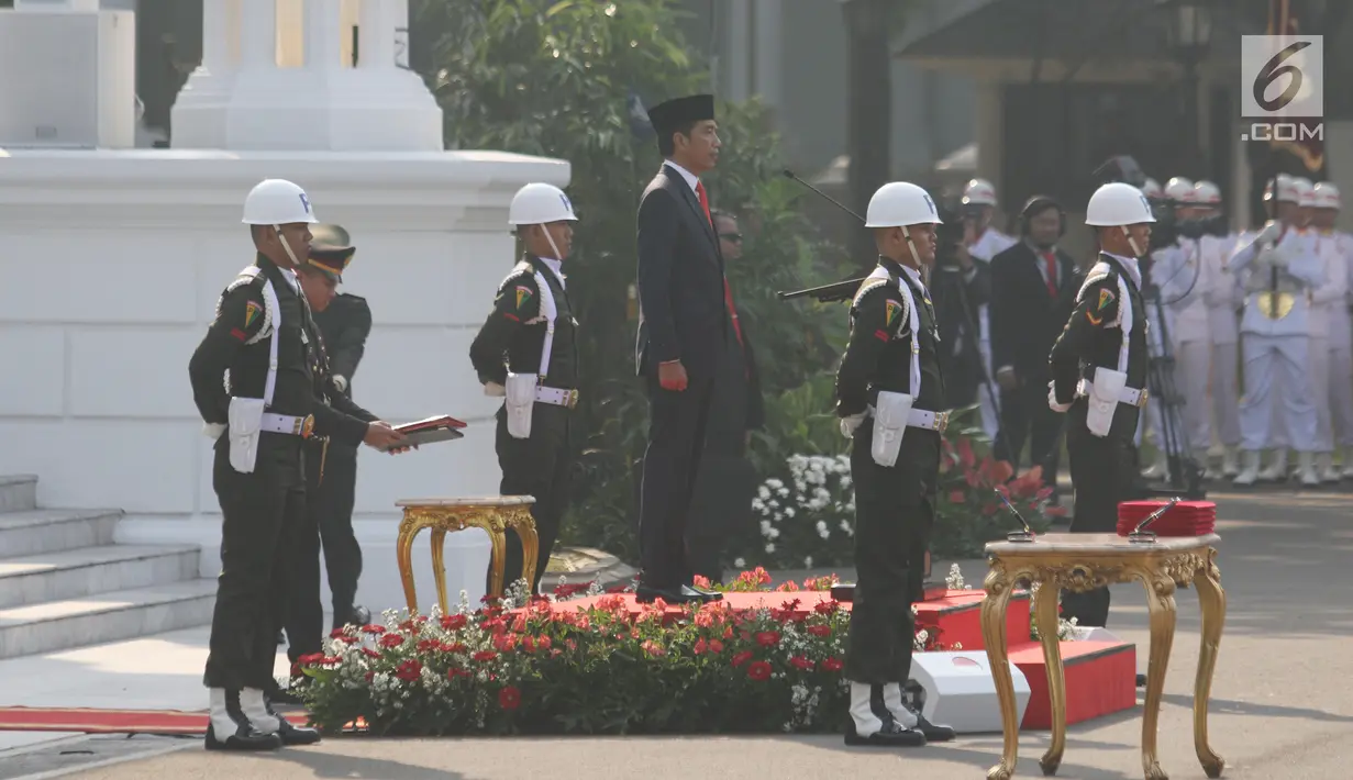 FOTO: Jokowi Lantik 781 Perwira TNI dan Polri - Foto Liputan6.com