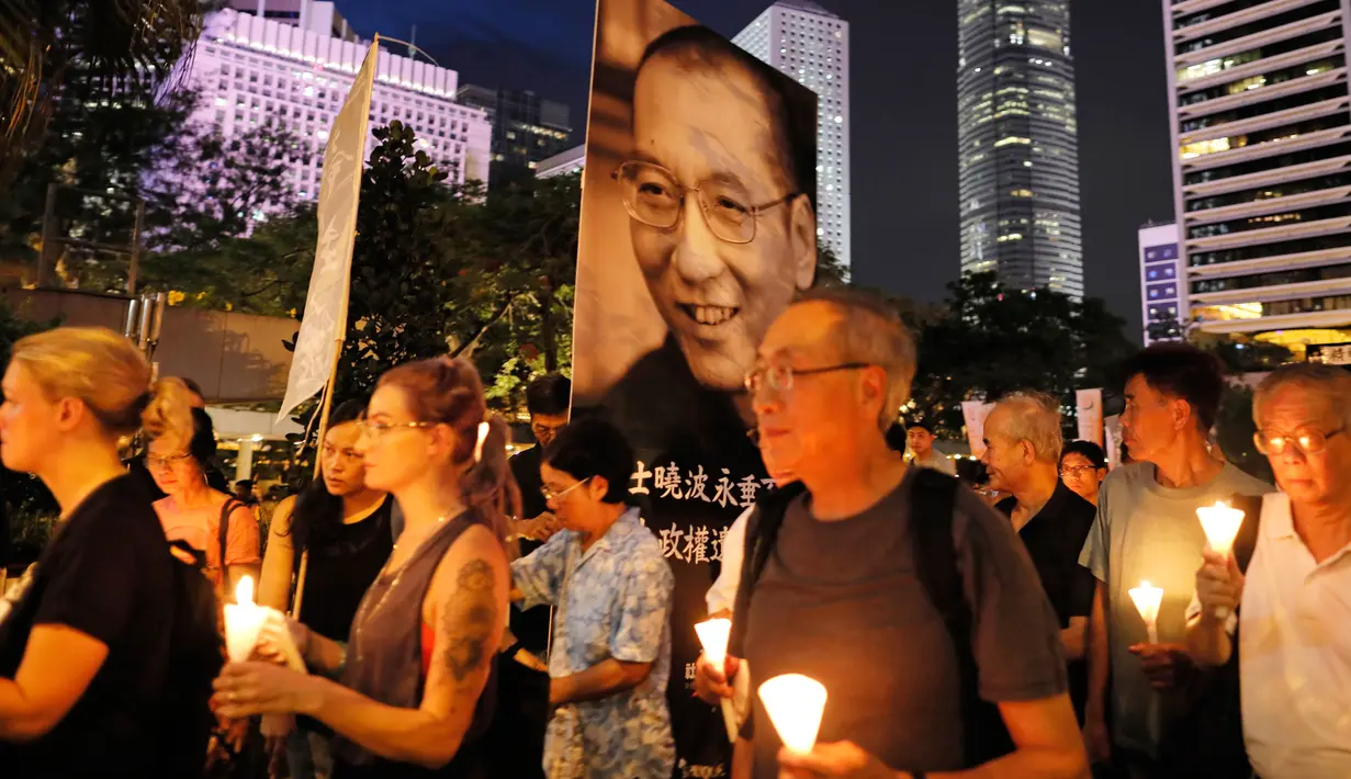 Turun ke Jalan, Warga Hong Kong Kenang Peraih Nobel Asal China Liu ...