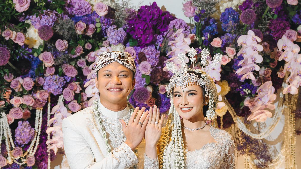 Resmi Menikah dengan Rizky Febian, Potret Anggun Mahalini Dibalut Kebaya Sunda dan Wedding Robe ...