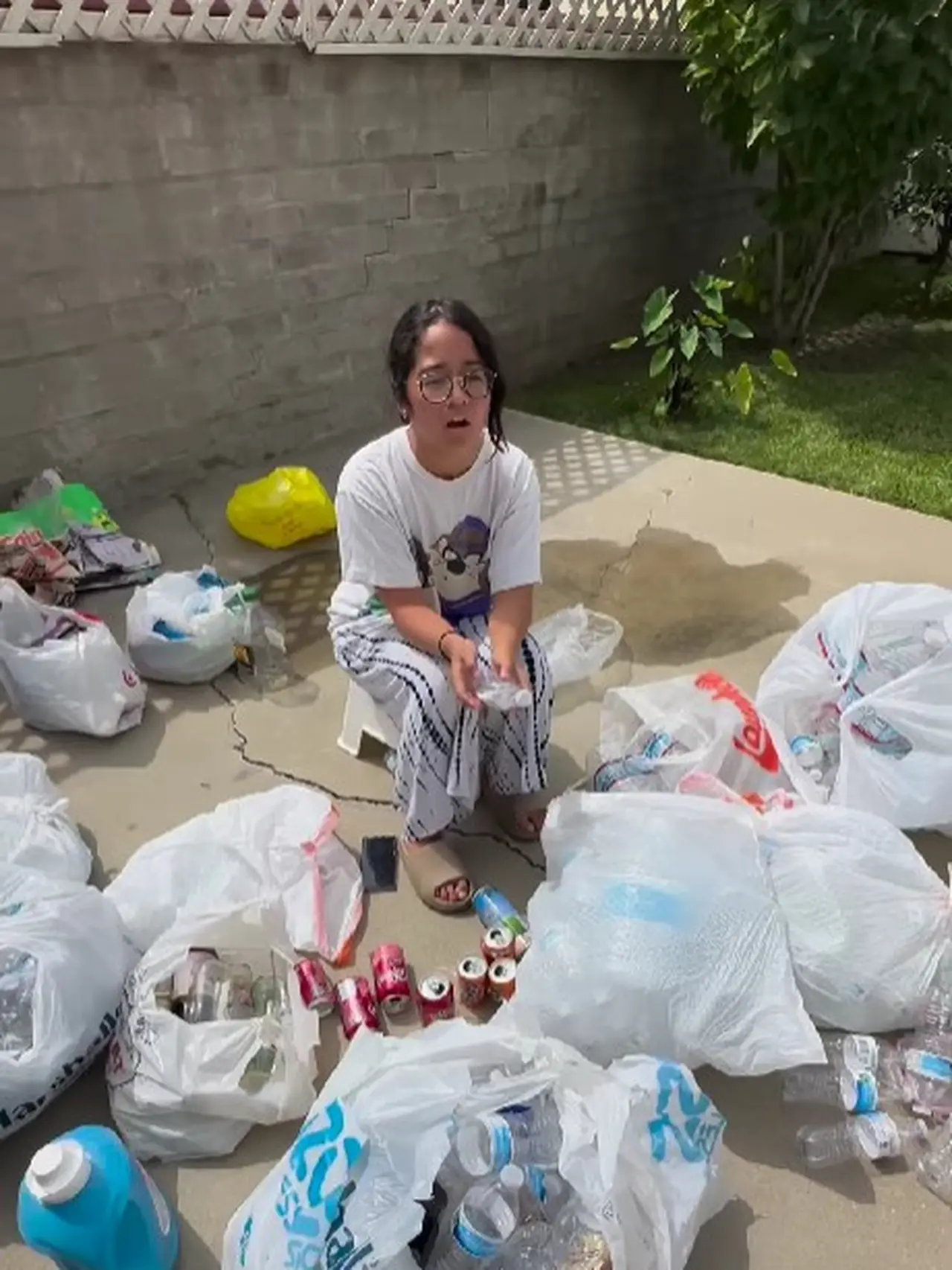 Cinta Kuya Kumpulkan Botol Bekas agar Dapat Uang Tambahan, Uya Kuya ...