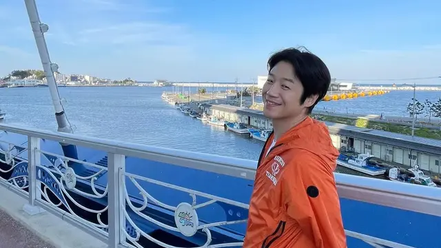 7 Potret Jung Joon Won, Pemeran Kepala Residen Green Flag di Serial ...