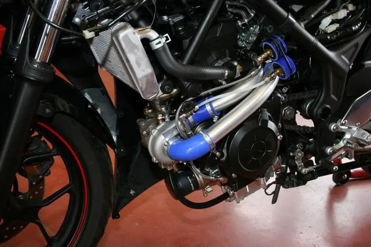 Yamaha R3 Turbo - Supercharged - Galeri Otosia.com