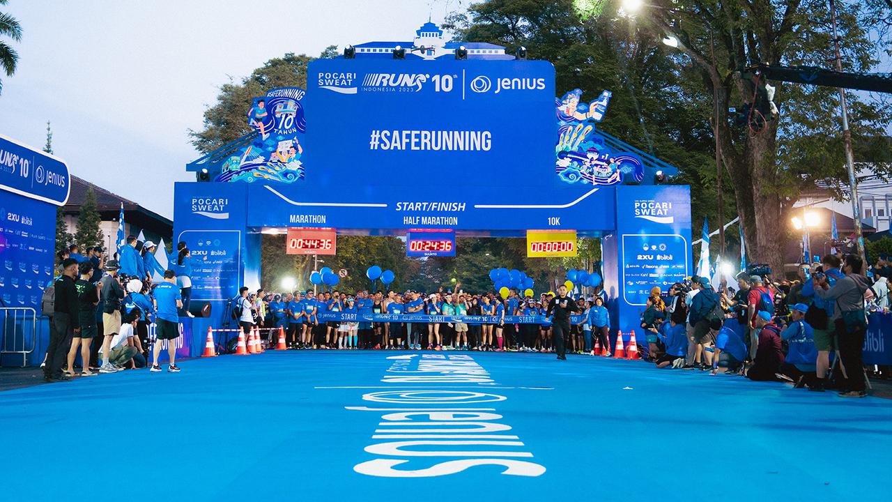 Kemeriahan POCARI SWEAT RUN INDONESIA 2023 yang Diikuti oleh 27.398 ...