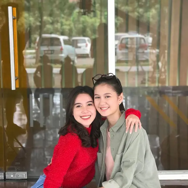 Main Sinetron Bareng, Ini 6 Potret Kebersamaan Zoe Jackson dan Bella Nurmala - Hot Liputan6.com