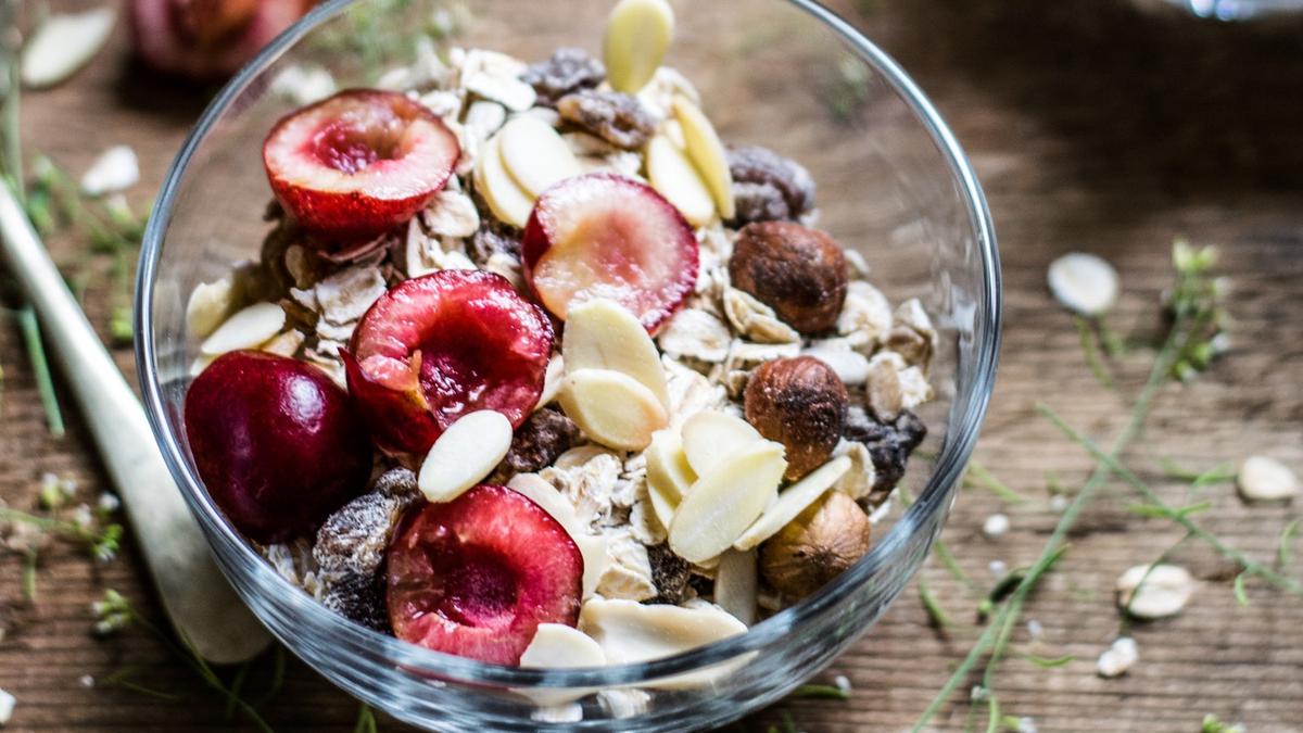 4 Resep Granola Yogurt untuk Sarapan Sehat