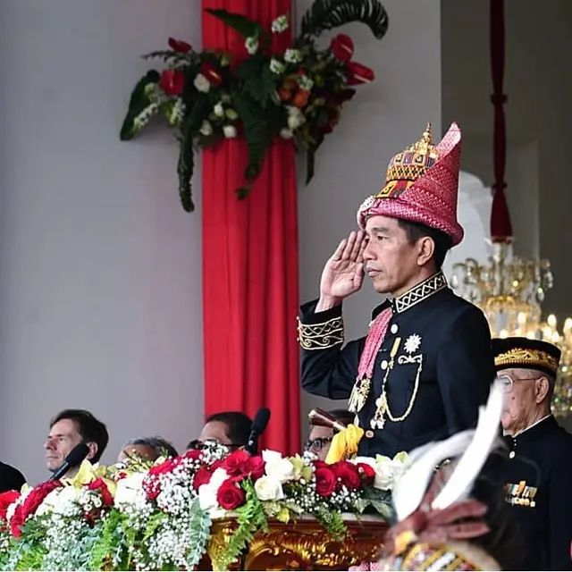 7 Potret Presiden Jokowi dalam Baju Adat di Upacara 17 Agustus dari ...