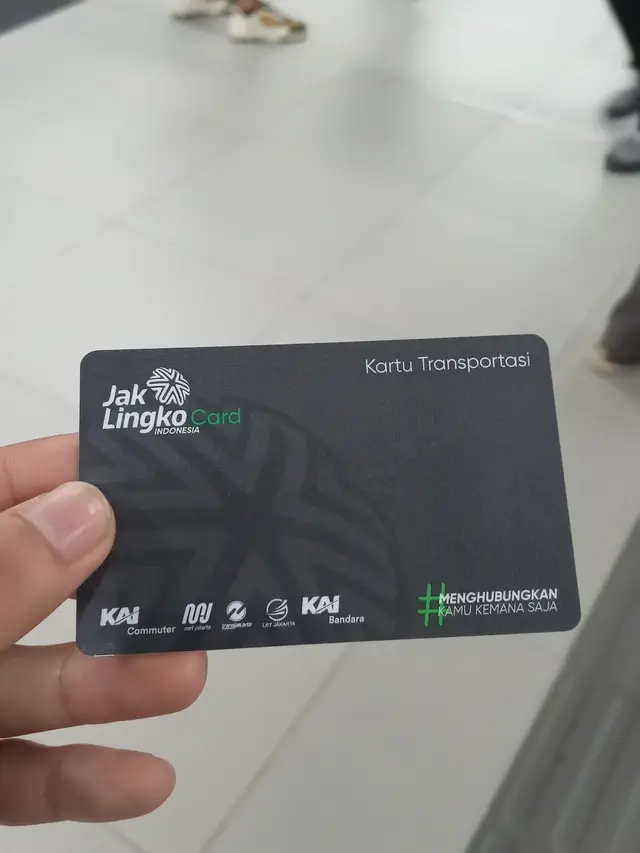 4 Alasan Kita Mesti Berhati-hati Naik Angkot Jaklingko - Regional ...