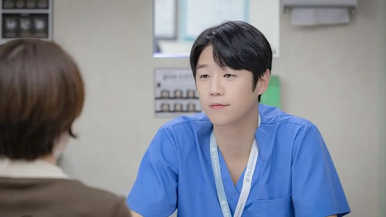 7 Potret Jung Joon Won, Pemeran Kepala Residen Green Flag di Serial ...