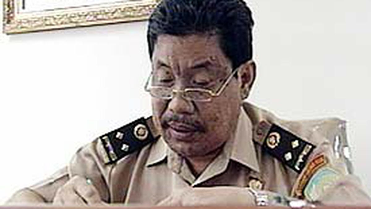 Abdullah Puteh Berobat di Luar Penjara - News Liputan6.com