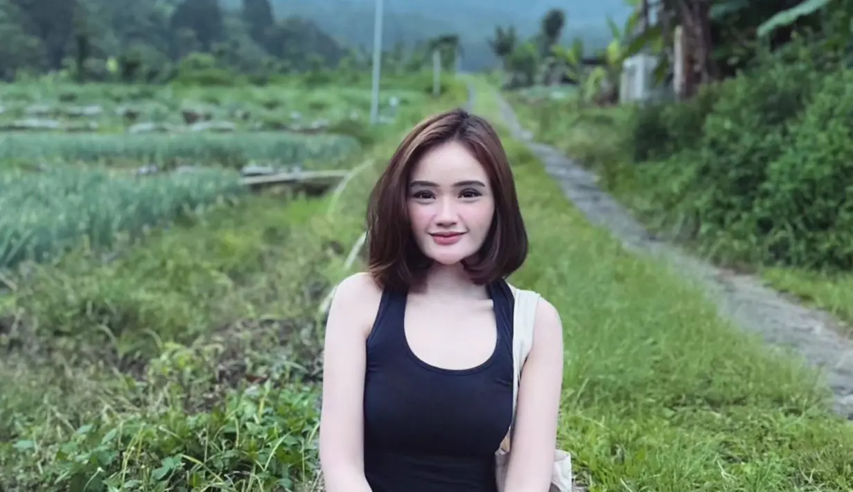 Potret Terbaru Fanny Soegi dengan Gaya Rambut Pendek, Tuai Banyak Sorotan - Foto Liputan6.com