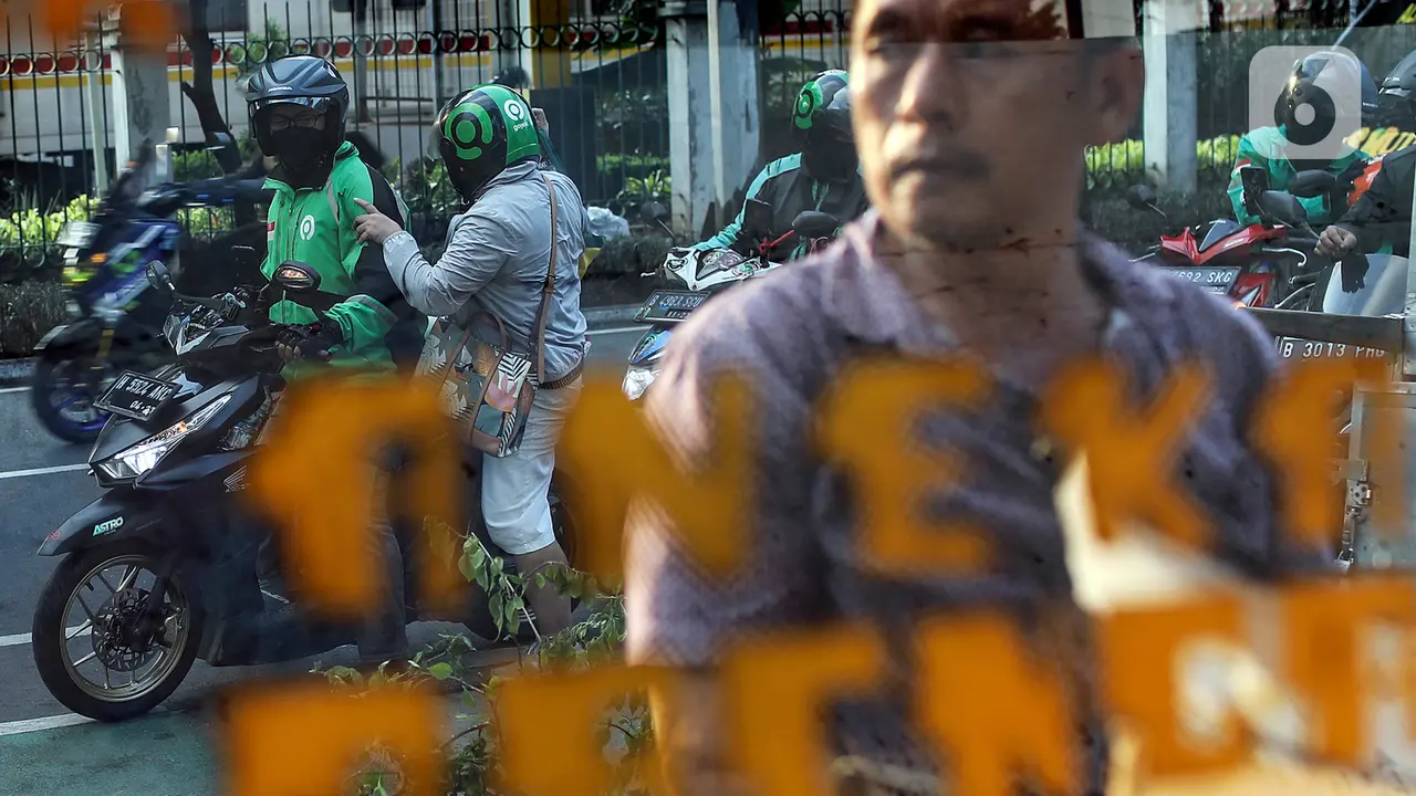 Curhat Driver Usai Tarif Ojol Naik: Penumpang Sepi, Pendapatan Turun - Bisnis Liputan6.com