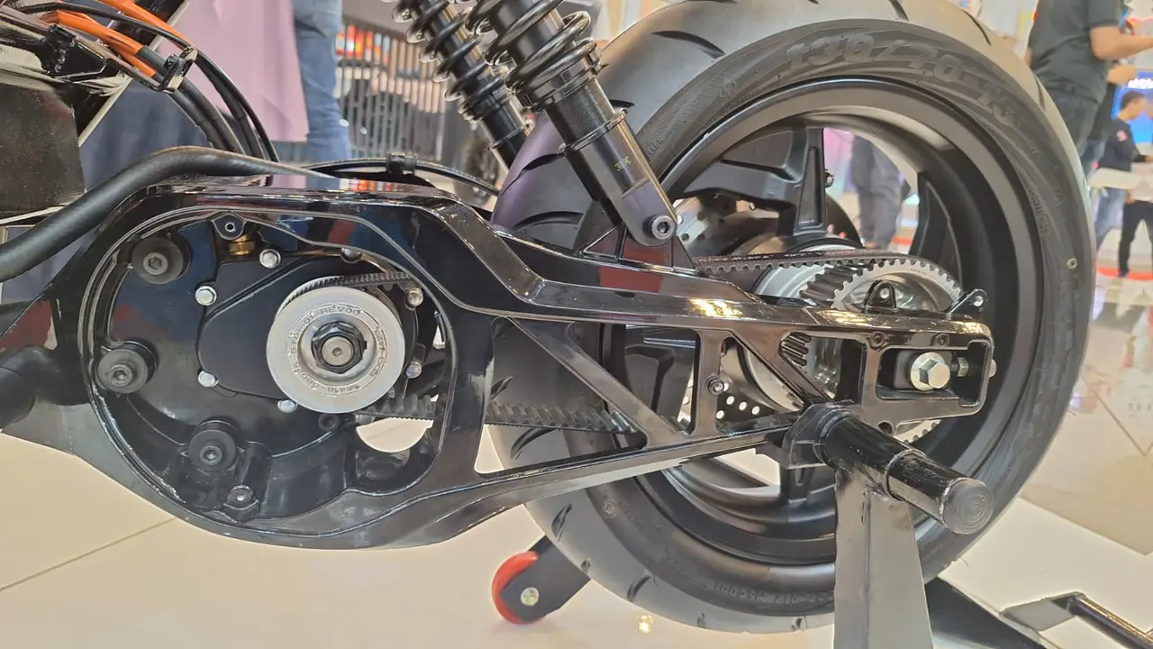 Perpaduan Mid Hub dan Belt Bikin Motor Listrik Savart S-1 Lebih Efisien ...