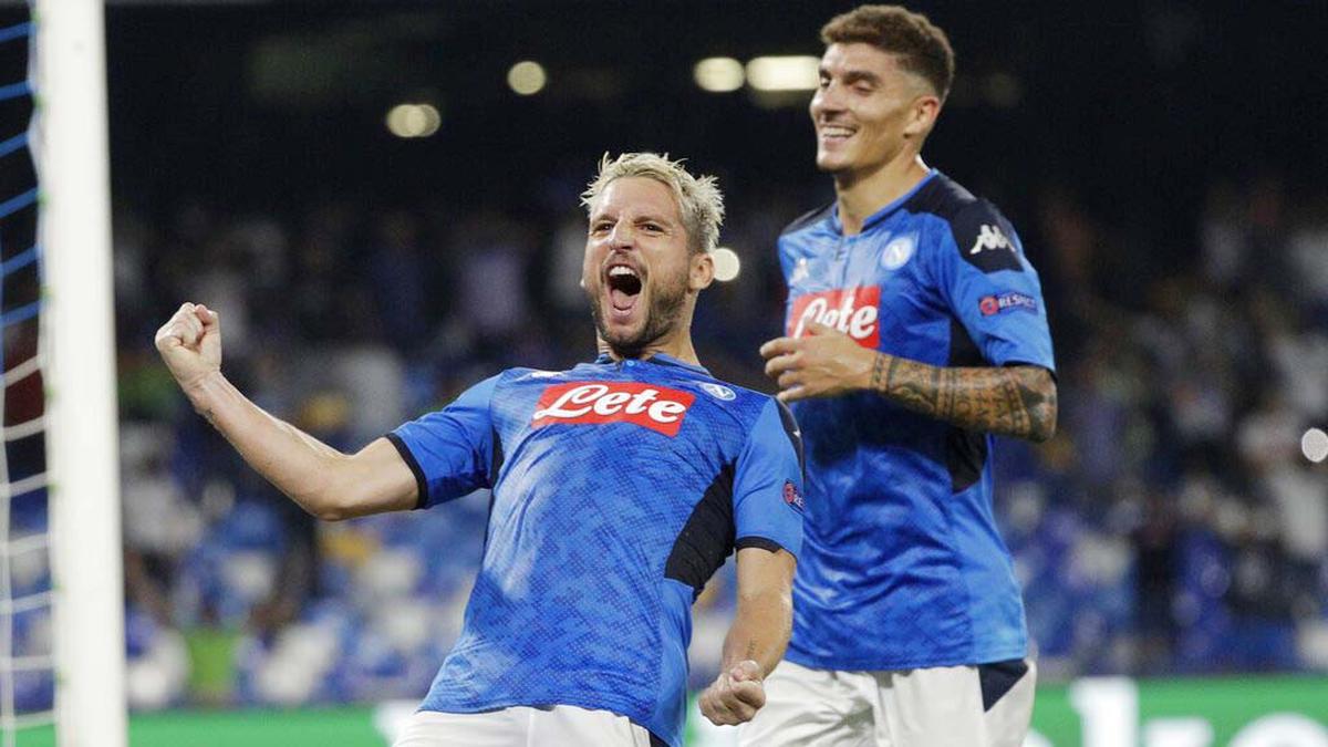 Napoli Terancam Eksodus Pemain - Dunia Bola.com