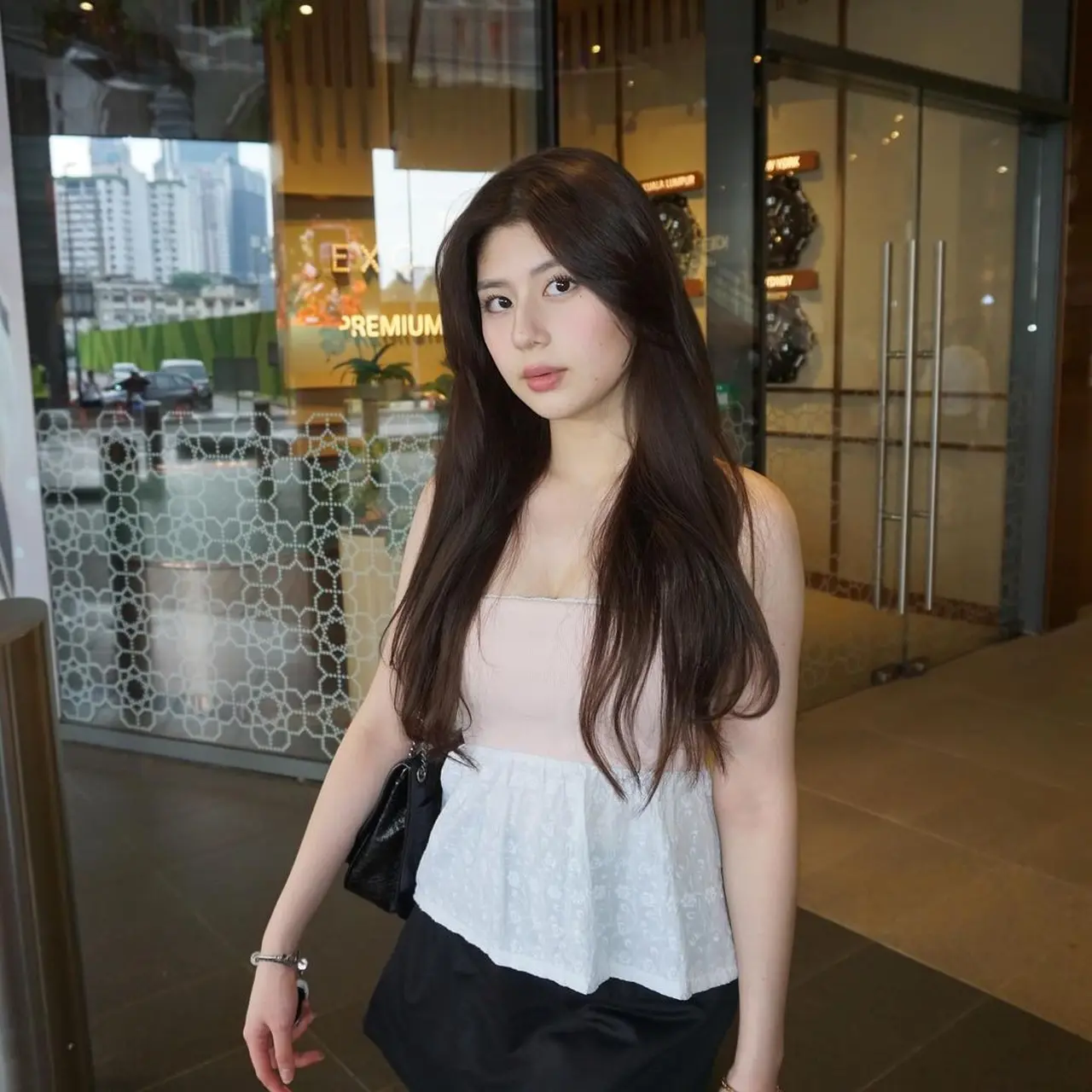 7 Potret Lydia Onic yang Lagi Viral, Usia Jadi Sorotan - Hot Liputan6.com