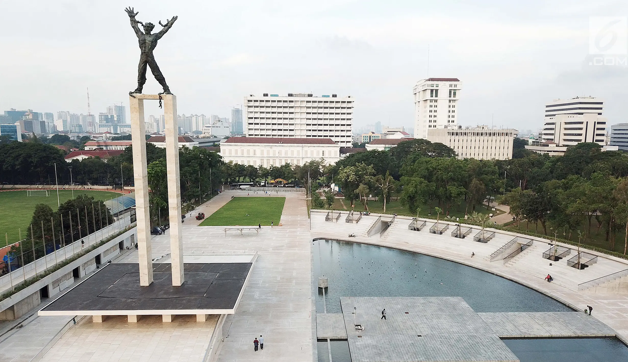 FOTO: Wow, Ini Wajah Baru Lapangan Banteng dari Ketinggian - Foto ...