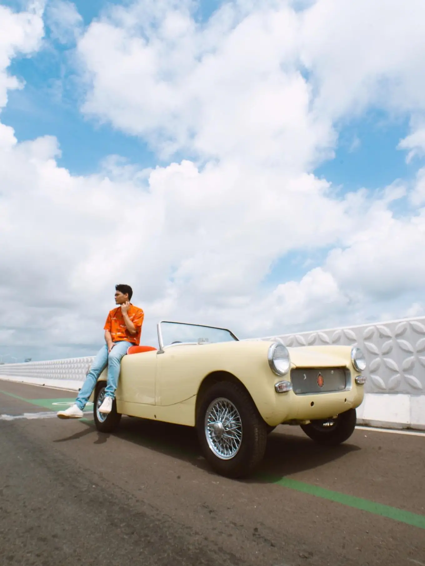 4 Fakta EP Romantis Persembahan Mikha Angelo, Lover - Entertainment ...