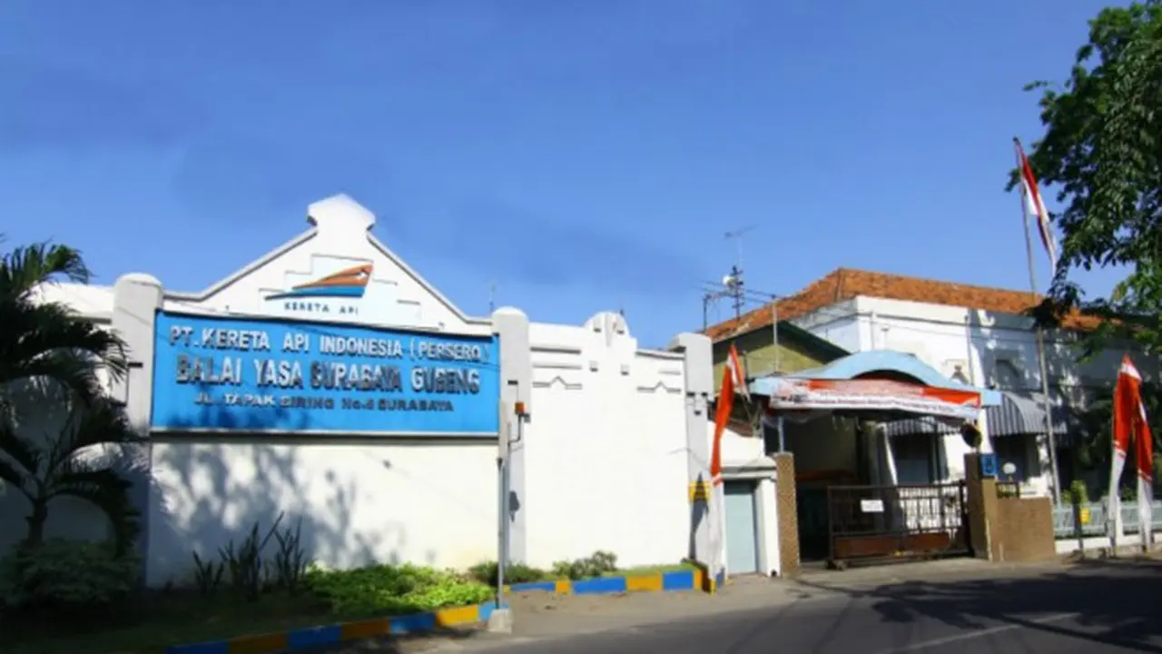 Menengok Kuburan Kereta Api di Dipo Lokomotif Stasiun Sidotopo Surabaya ...