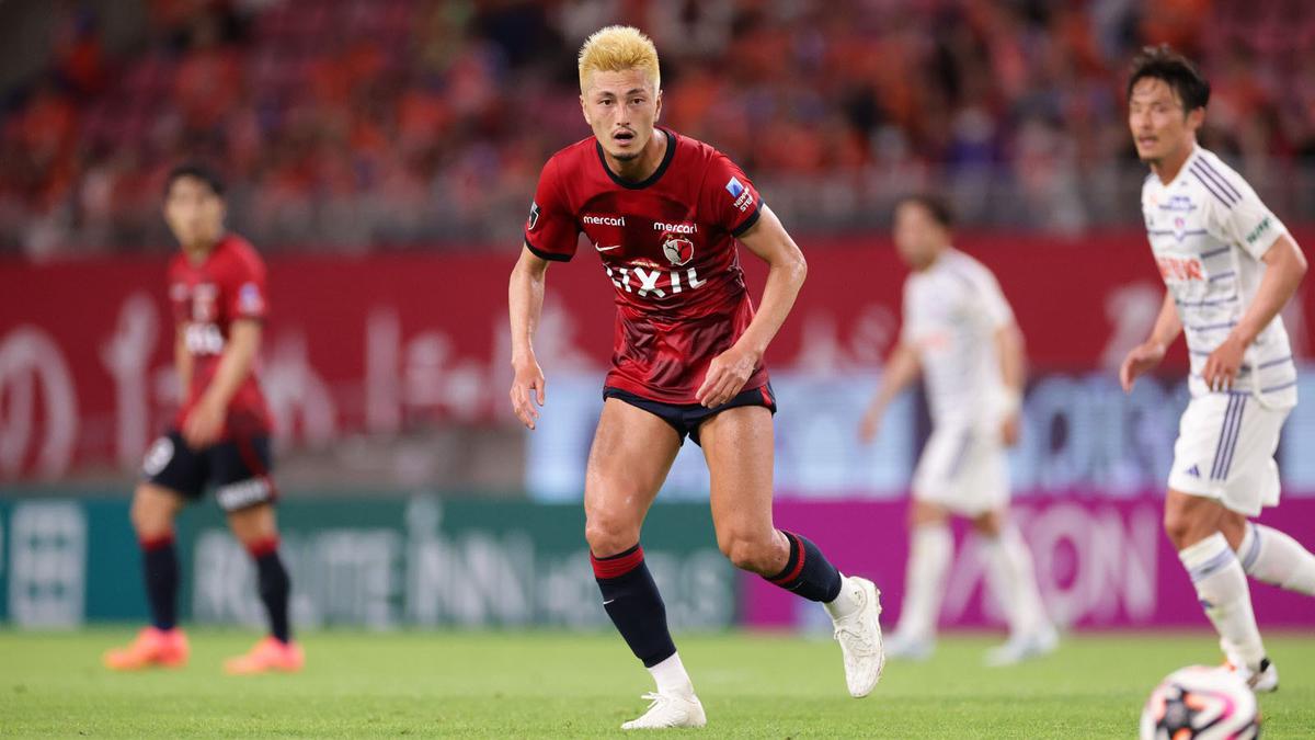 Foto: Kualitas Memukau Yuma Suzuki Berbuah Jadi Pemain Terbaik J League ...