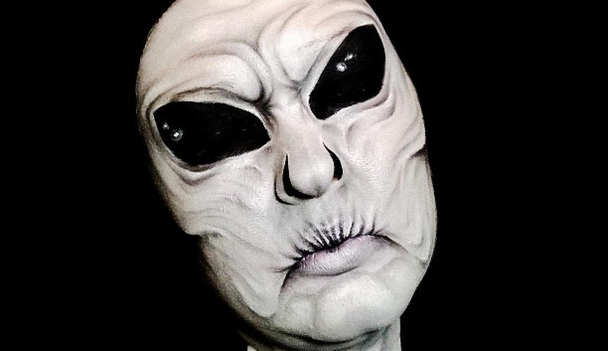 Silakan Buka Kumpulan Makeup Seram Karya Nikki Shelley Jika Berani ...