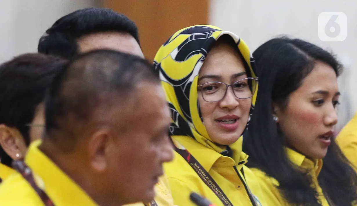 Diwakili Sekjen, Partai Golkar Serahkan Nama Bacaleg ke KPU - Foto Liputan6.com