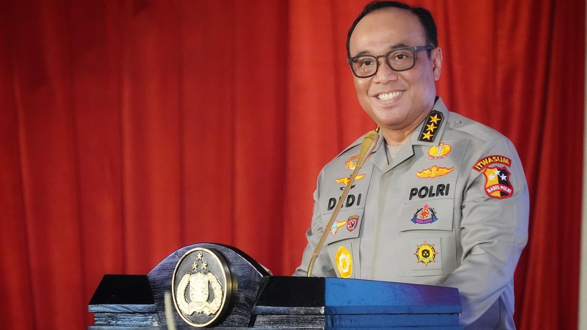 Komjen Dedi Prasetyo Resmi Jabat Wakapolri Usai Dilantik Kapolri