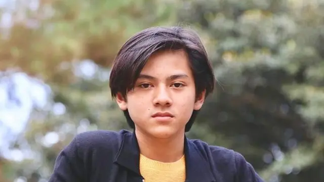 7 Potret Ganteng Rey Bong, Pemeran Anak Si Doel yang Curi Perhatian ...