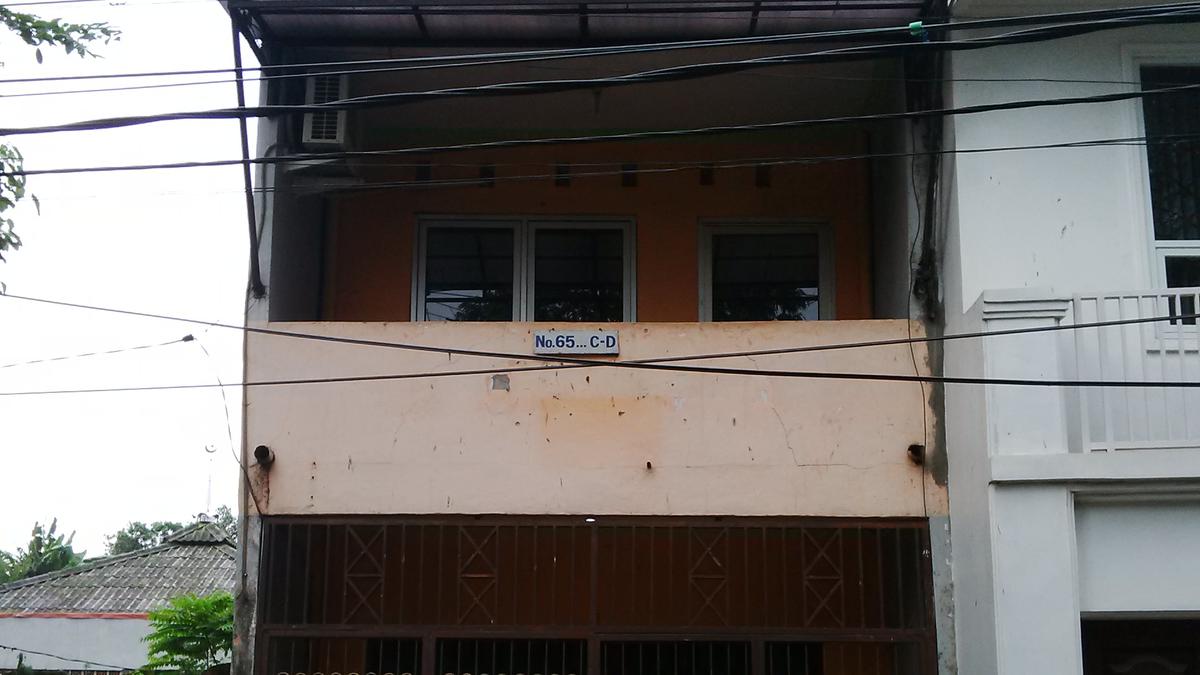 Kantor Pemenang Lelang UPS SMA 94 Sepi Tak Berpenghuni - News Liputan6.com